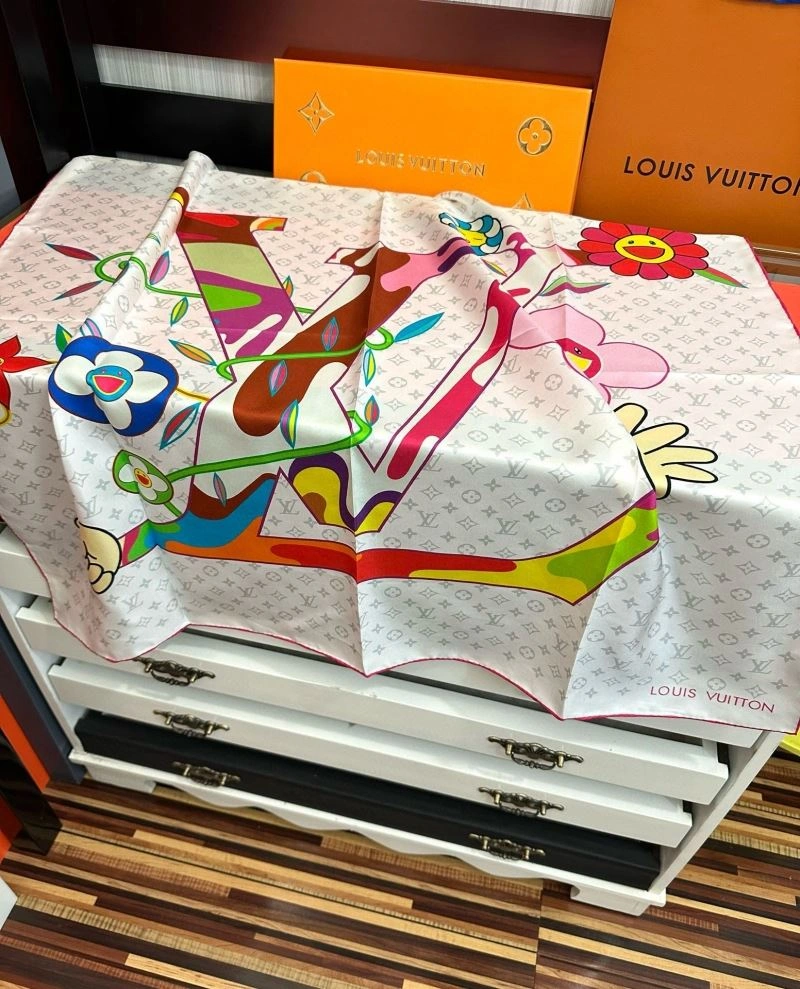 Bargain Louis Vuitton Scarf