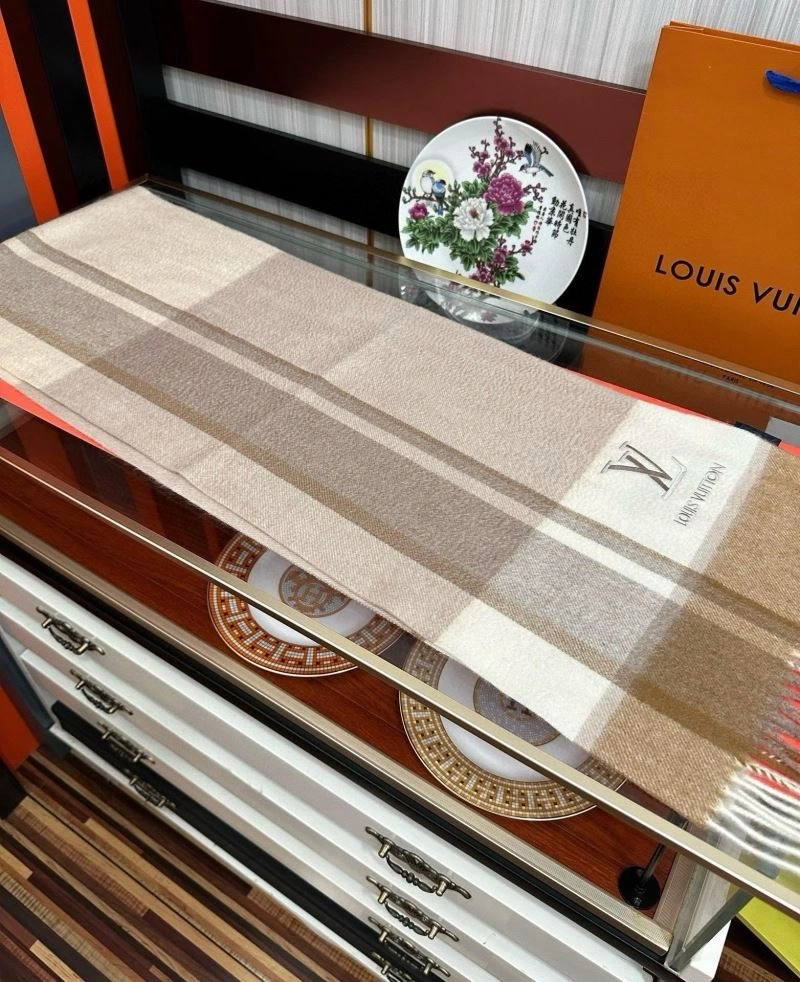 Discounted Louis Vuitton Scarf
