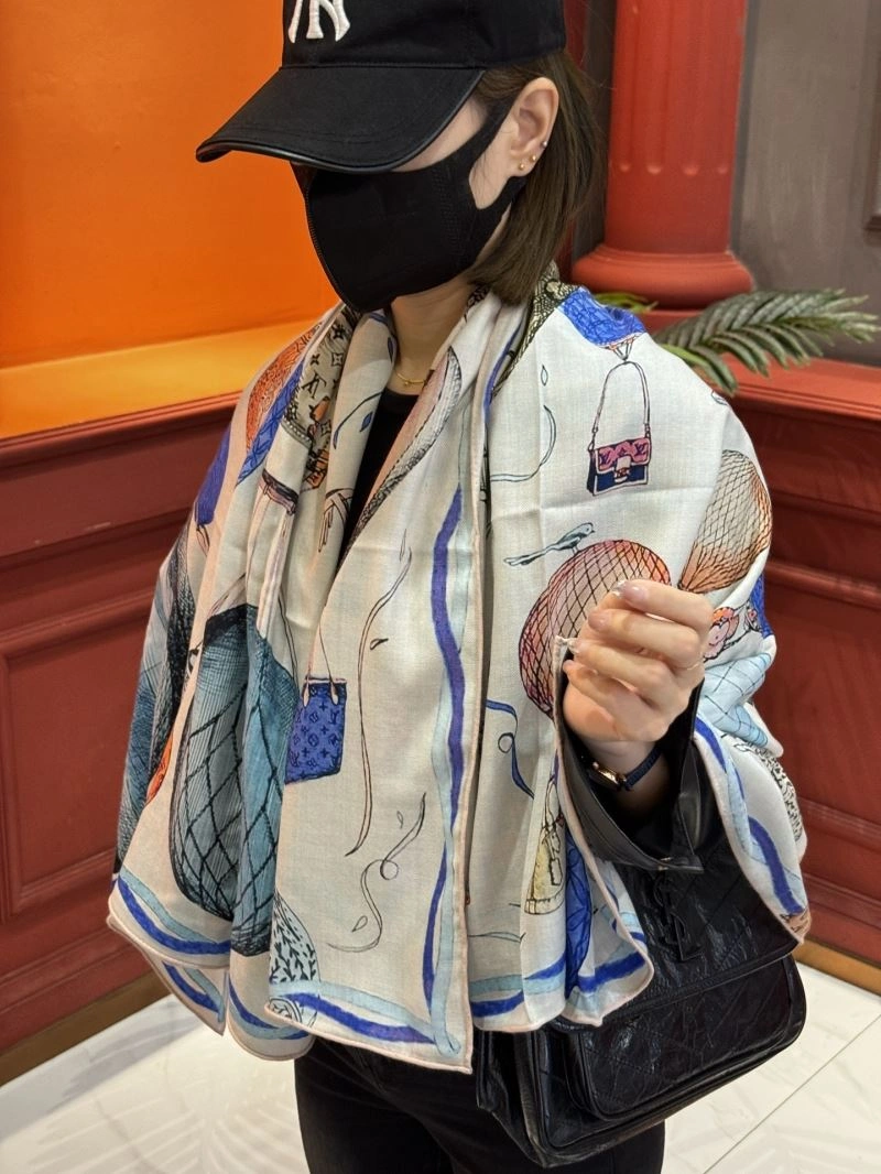 Louis Vuitton Scarf