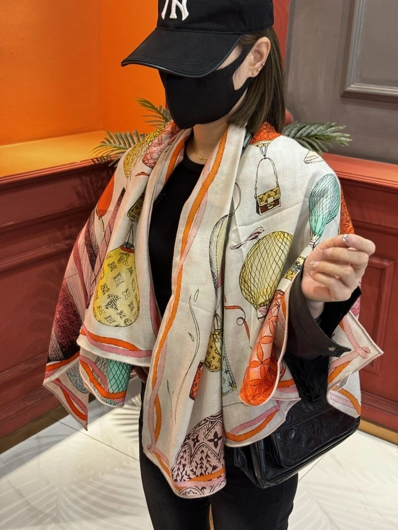 Louis Vuitton Scarf