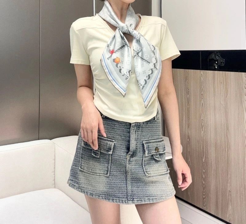 Cut-rate Louis Vuitton Scarf