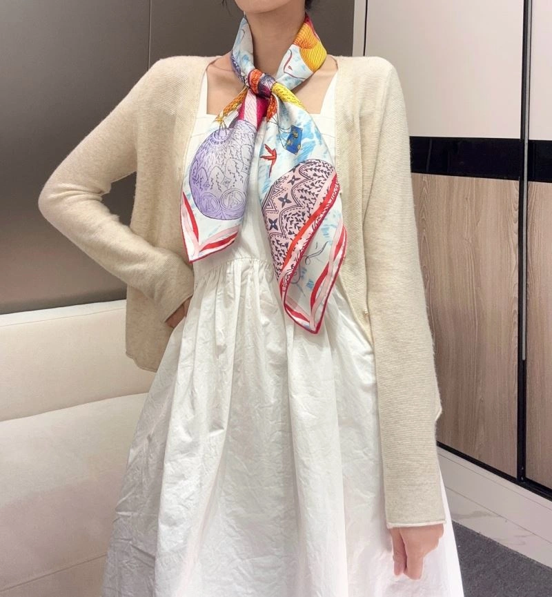 Bargain Louis Vuitton Scarf