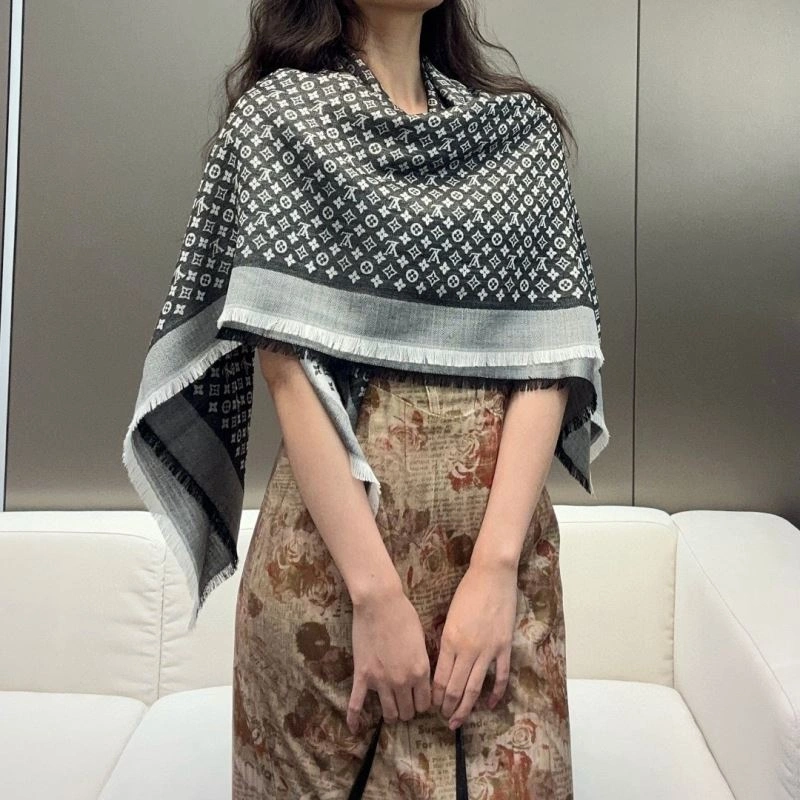 Official Louis Vuitton Scarf