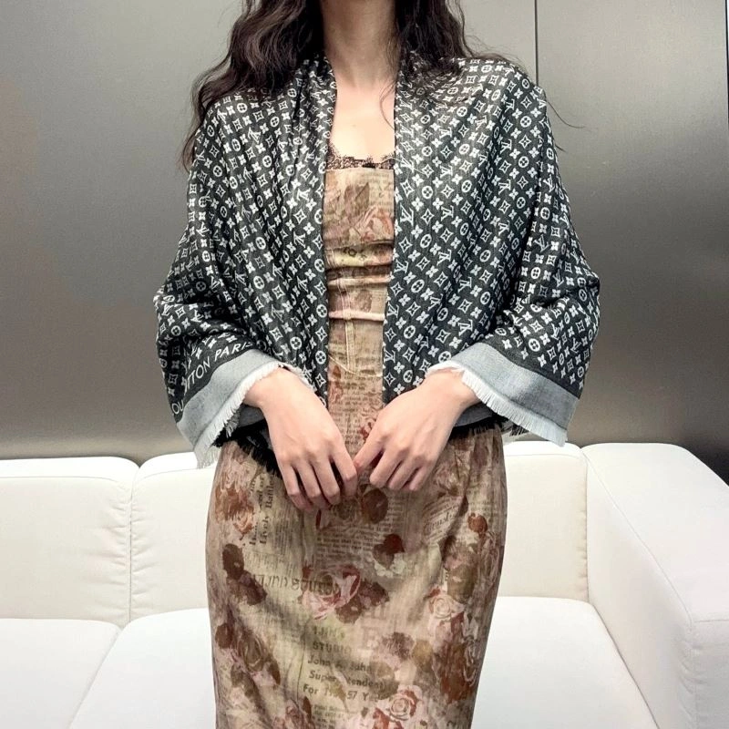 Official Louis Vuitton Scarf