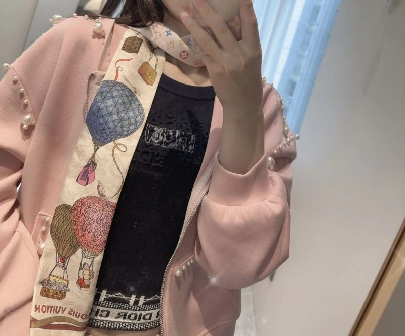 Louis Vuitton Scarf