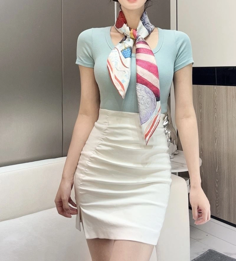 Official Louis Vuitton Scarf