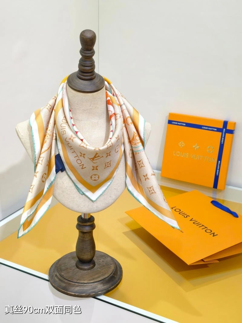 Bargain Louis Vuitton Scarf