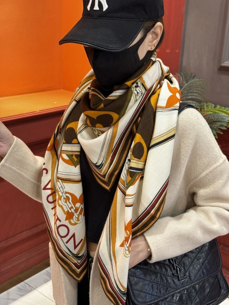 Perfect replica Louis Vuitton Scarf