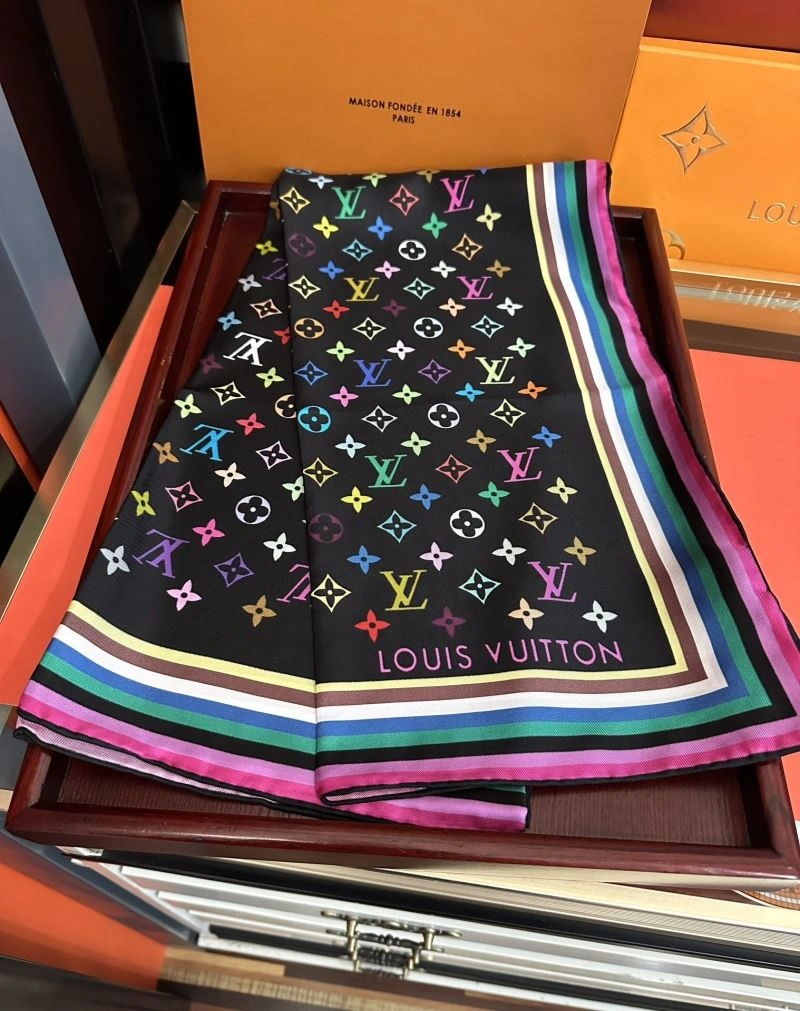 Exact replica Louis Vuitton Scarf
