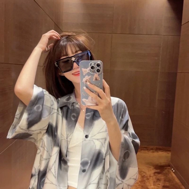 Bargain Louis Vuitton Shirts