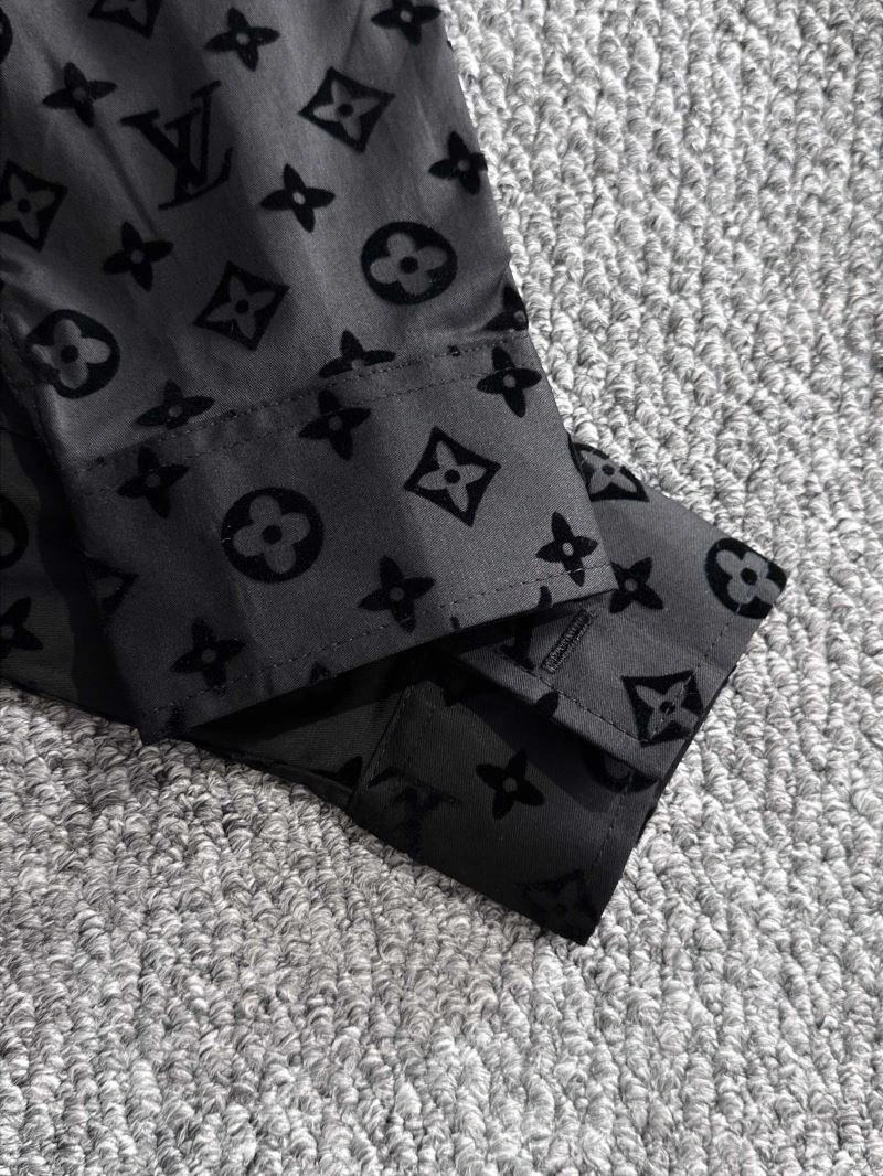 Indistinguishable Louis Vuitton Shirts