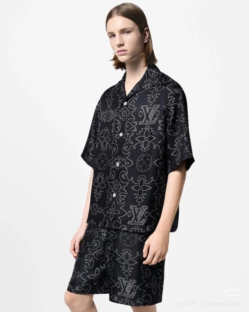 Brand-authenticated Louis Vuitton Shirts