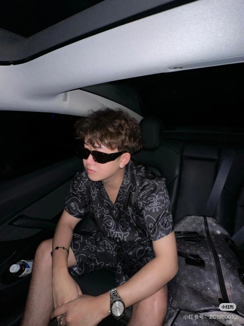 Brand-authenticated Louis Vuitton Shirts