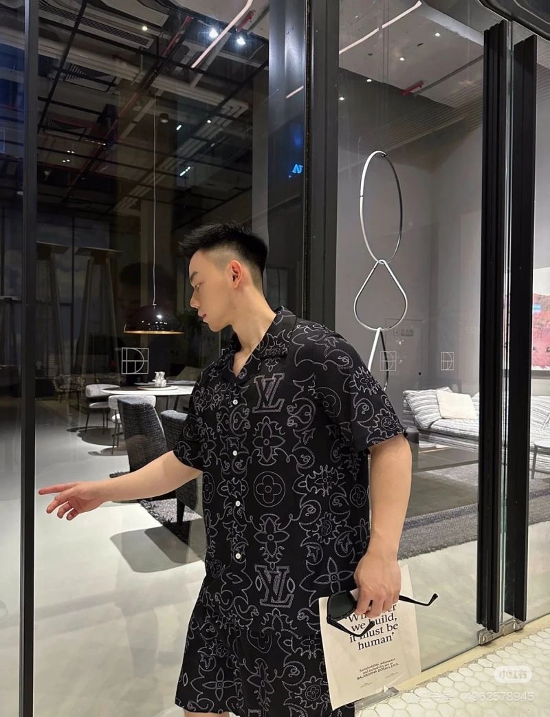 Brand-authenticated Louis Vuitton Shirts