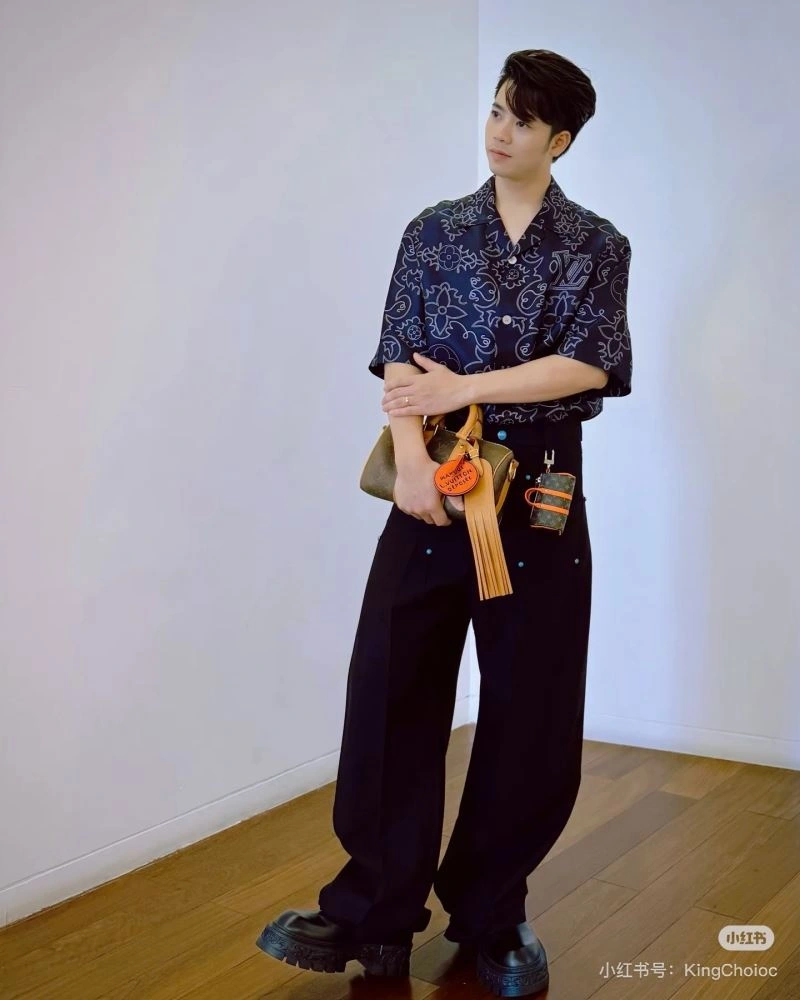 Brand-authenticated Louis Vuitton Shirts