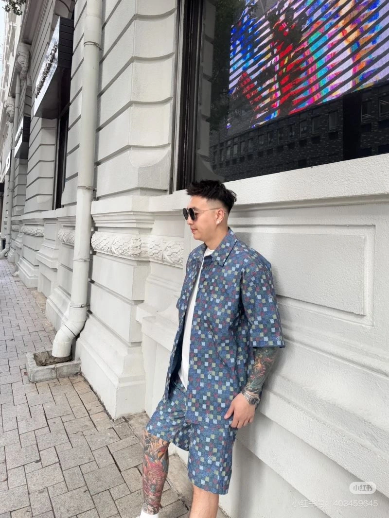 Precise copy Louis Vuitton Shirts