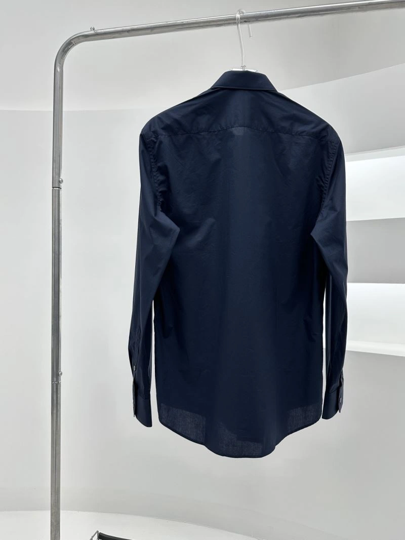 Indistinguishable Louis Vuitton Shirts