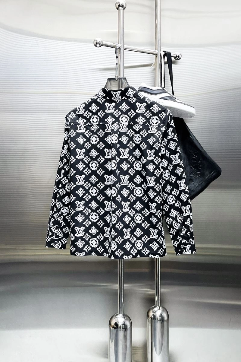 Accurate model Louis Vuitton Shirts