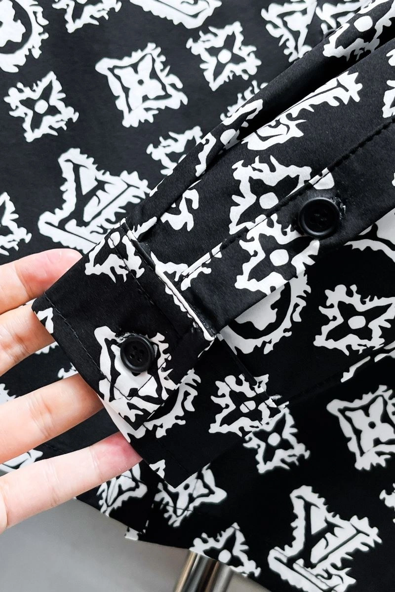 Accurate model Louis Vuitton Shirts