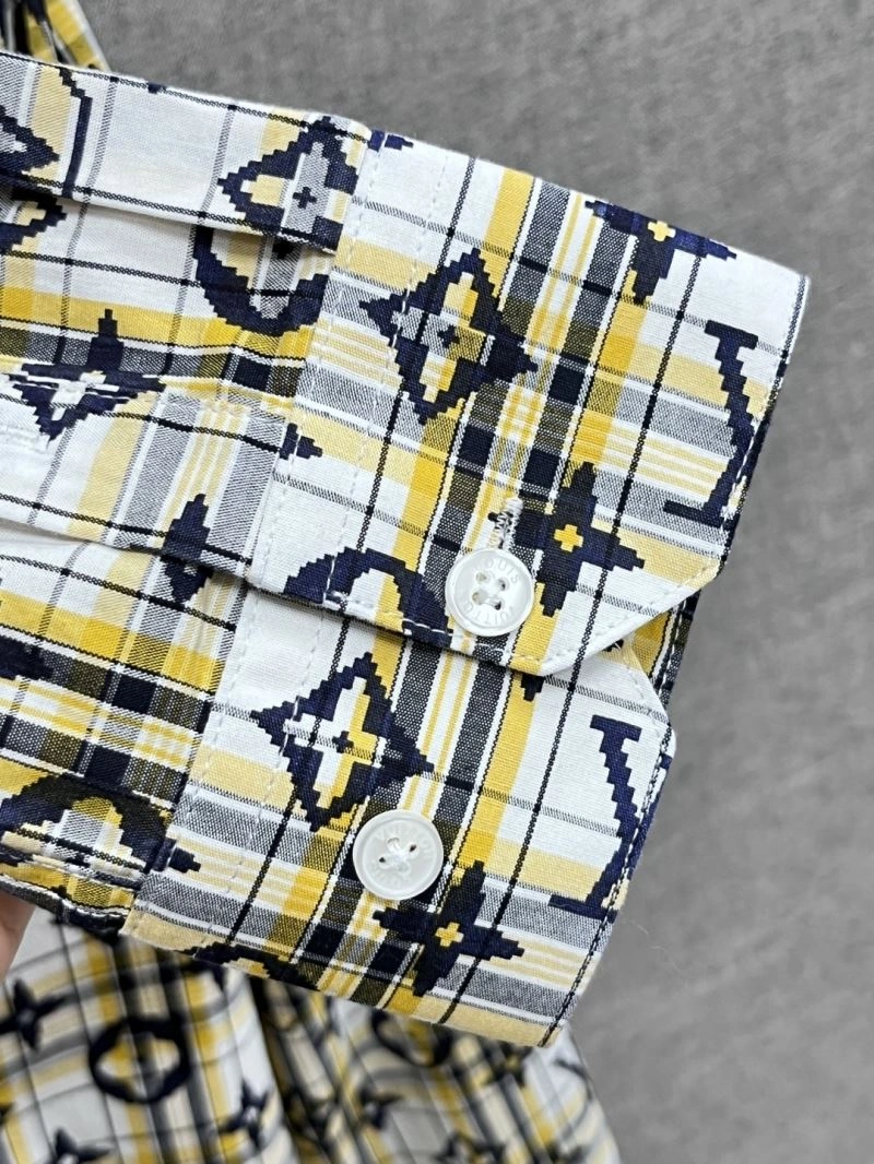 Indistinguishable Louis Vuitton Shirts
