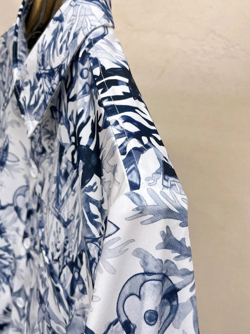 Indistinguishable Louis Vuitton Shirts
