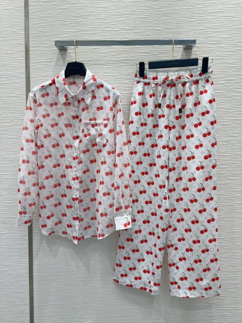 Official Louis Vuitton Shirts