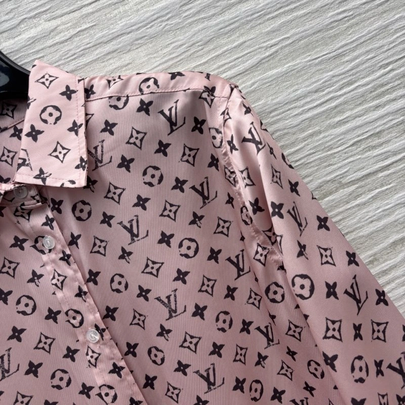 Accurate model Louis Vuitton Shirts