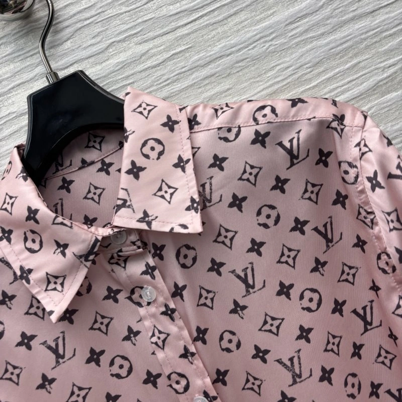 Accurate model Louis Vuitton Shirts