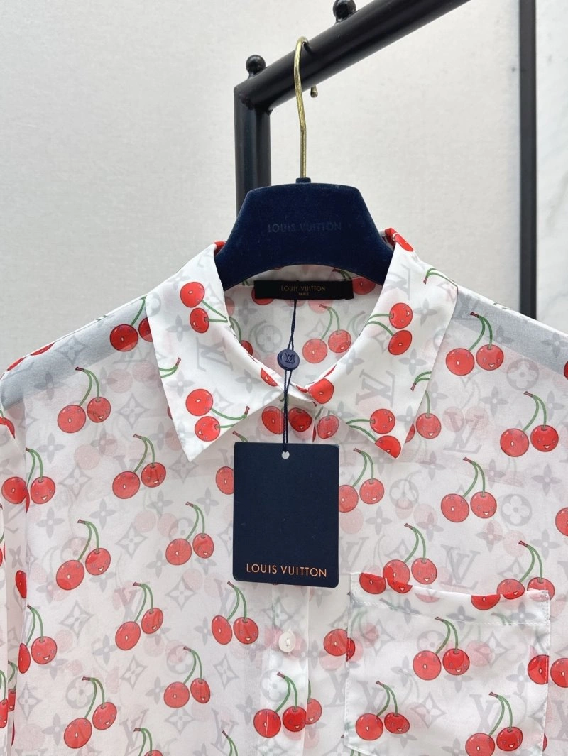 Factory-made Louis Vuitton Shirts