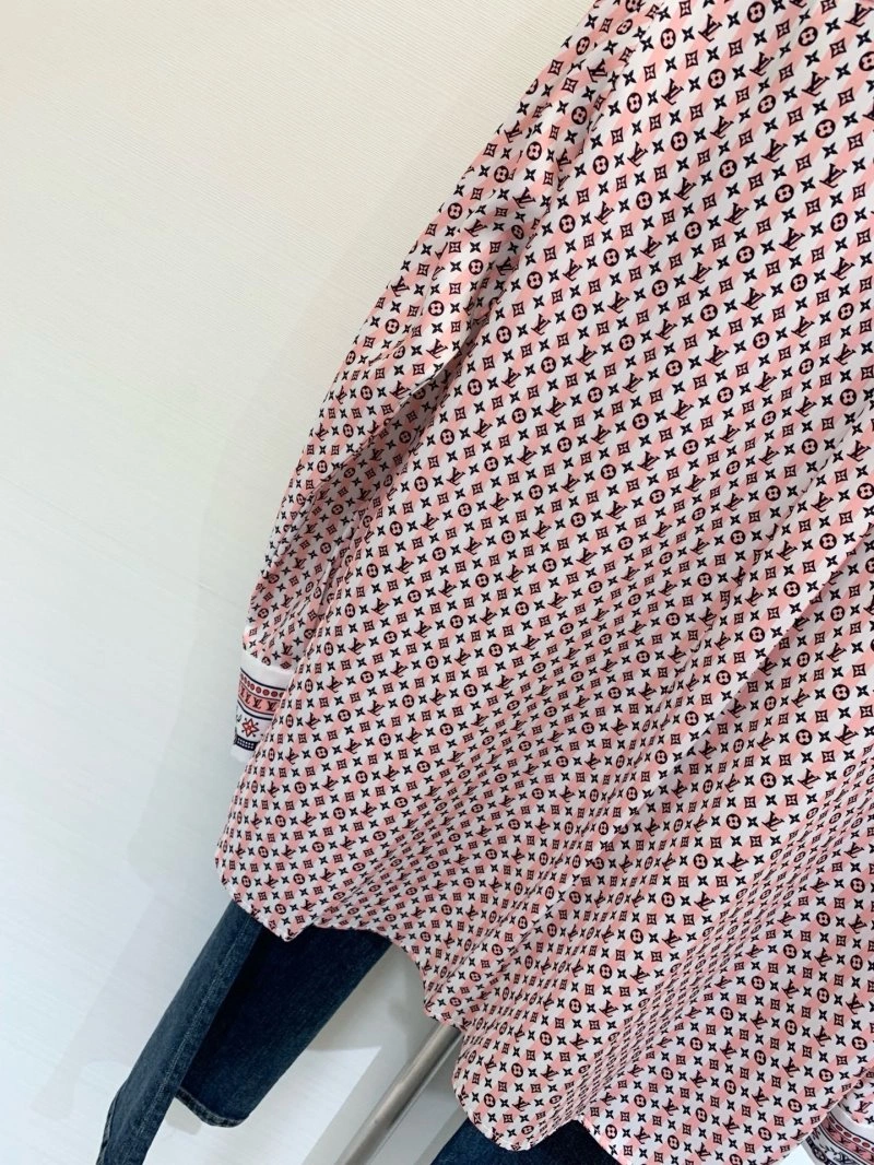 Exact replica Louis Vuitton Shirts