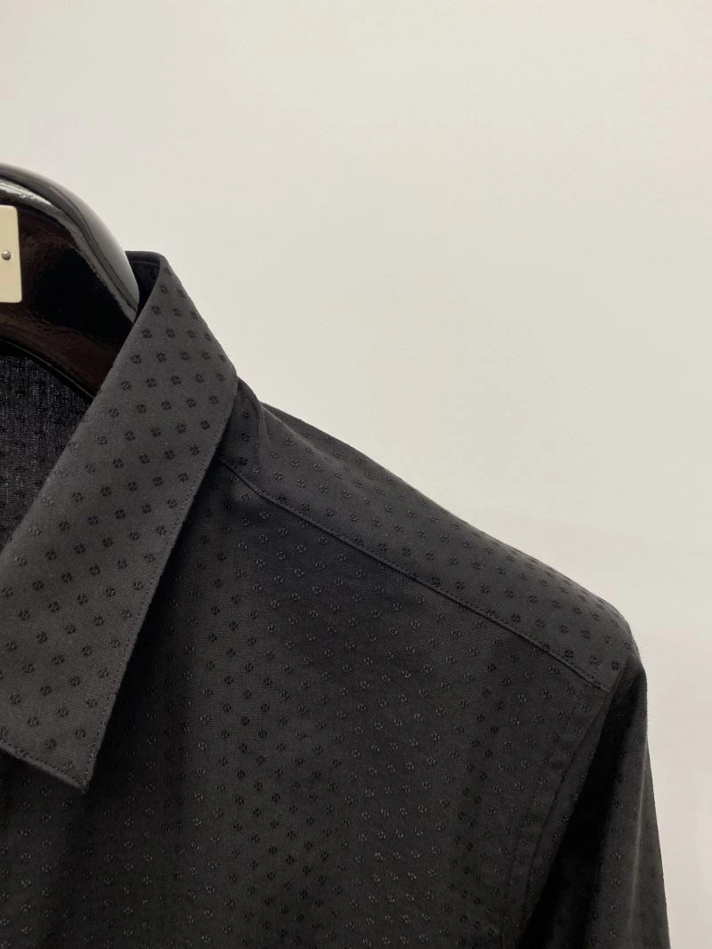 Indistinguishable Louis Vuitton Shirts