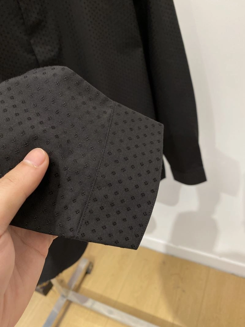 Indistinguishable Louis Vuitton Shirts