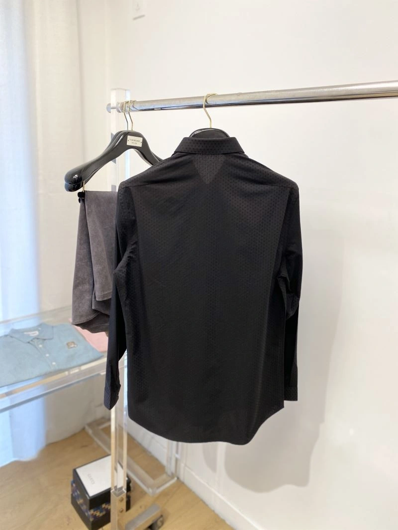 Indistinguishable Louis Vuitton Shirts