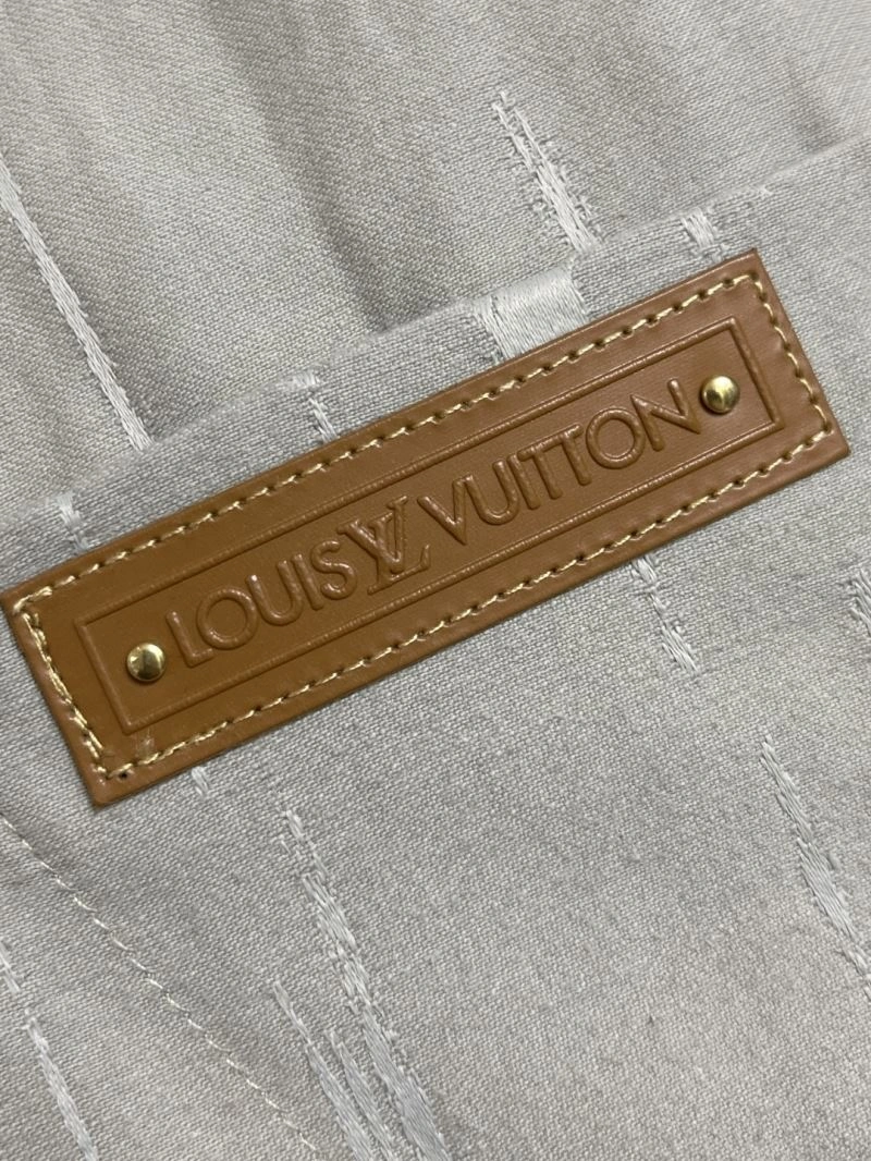 Value-priced Louis Vuitton Shirts