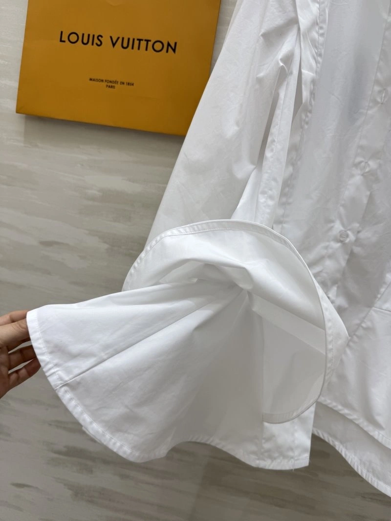 Indistinguishable Louis Vuitton Shirts