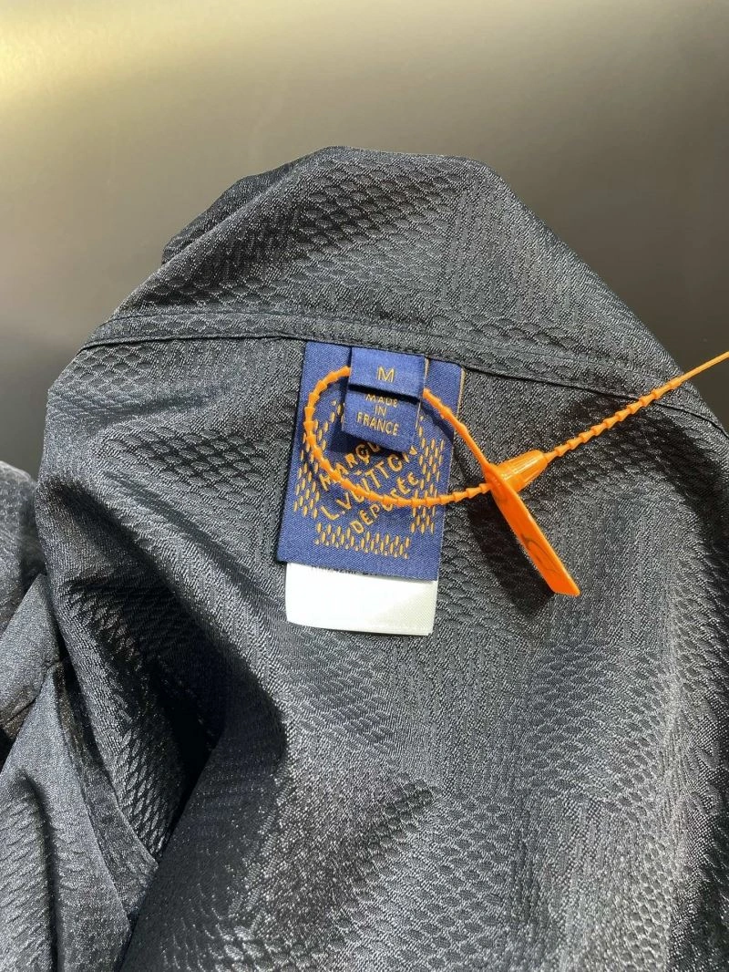 Low-cost Louis Vuitton Shirts