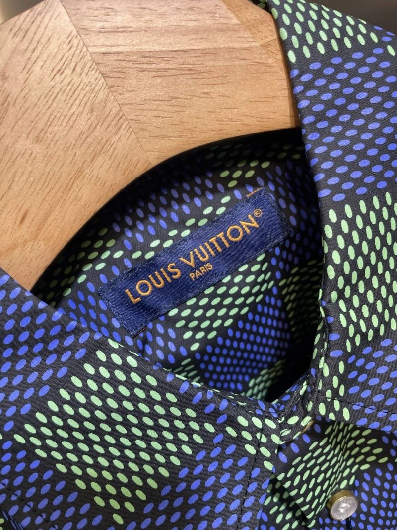 Bargain Louis Vuitton Shirts