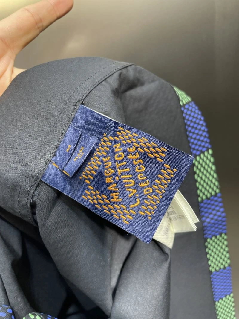 Bargain Louis Vuitton Shirts