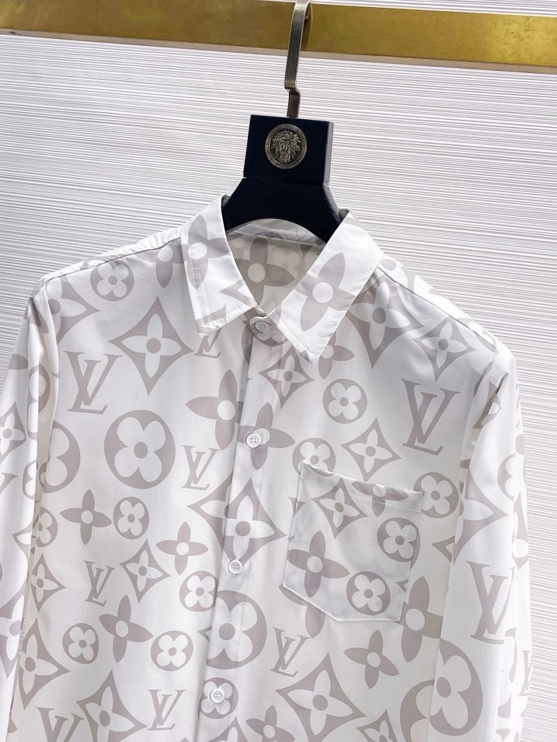 Accurate model Louis Vuitton Shirts