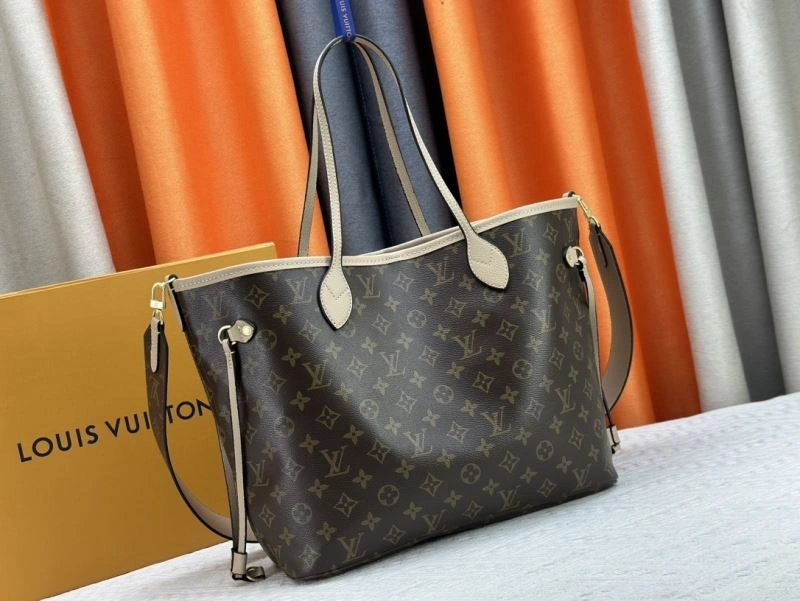 Low-cost Louis Vuitton Shopping Bags