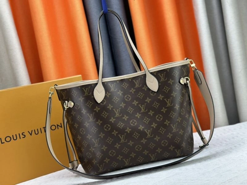Low-cost Louis Vuitton Shopping Bags