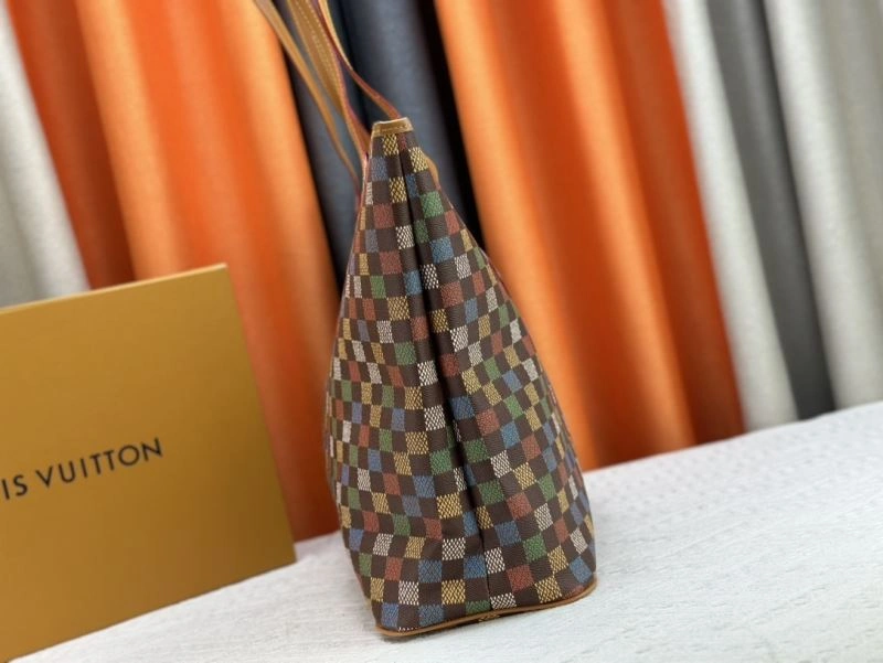 Top match Louis Vuitton Shopping Bags