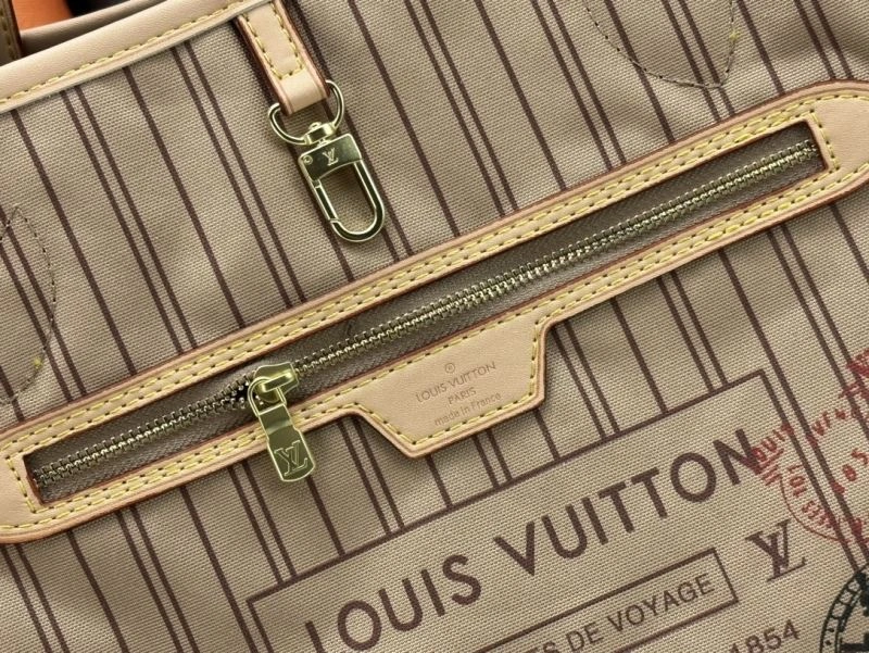 High accuracy Louis Vuitton Shopping Bags
