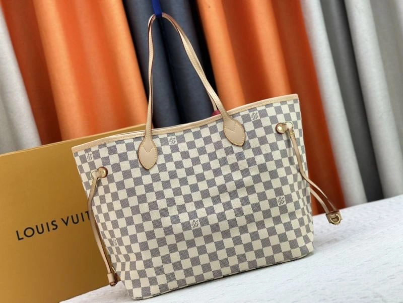 Low-cost Louis Vuitton Shopping Bags