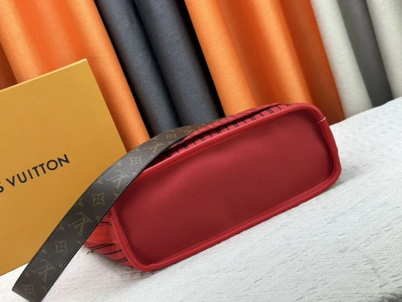 Low-cost Louis Vuitton Shopping Bags