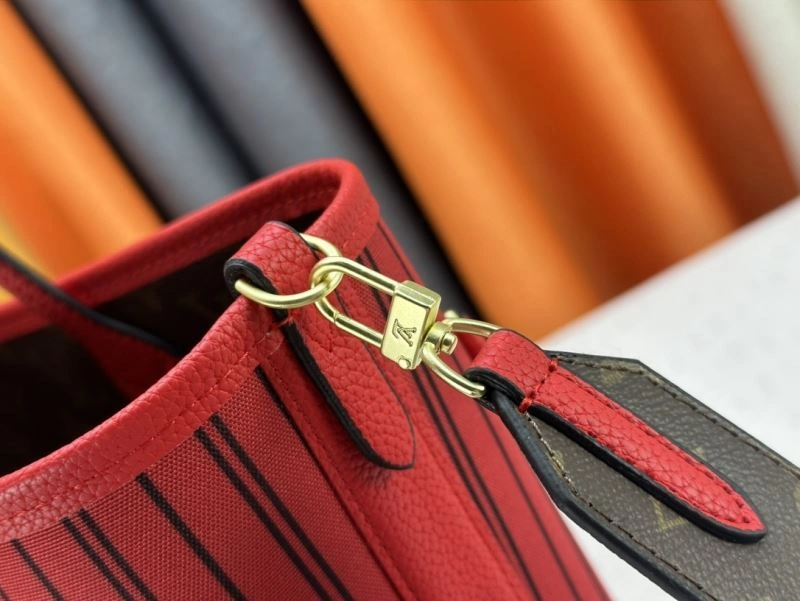 Low-cost Louis Vuitton Shopping Bags