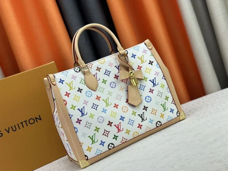 Indistinguishable Louis Vuitton Shopping Bags