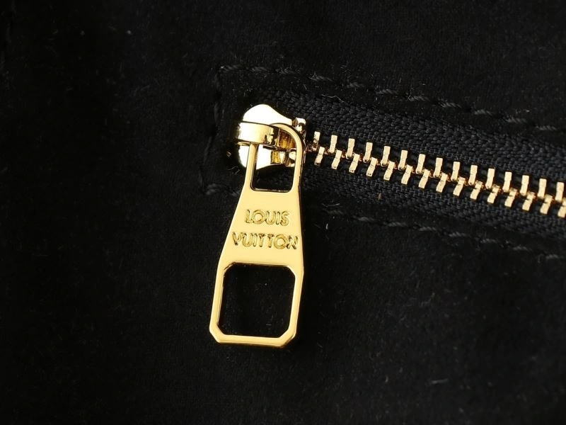 Economical Louis Vuitton Shopping Bags