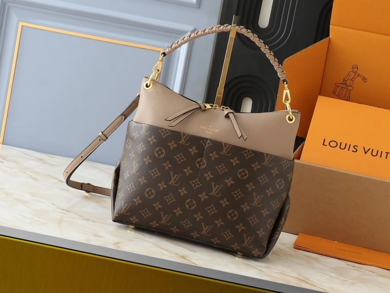 Louis Vuitton Shopping Bags