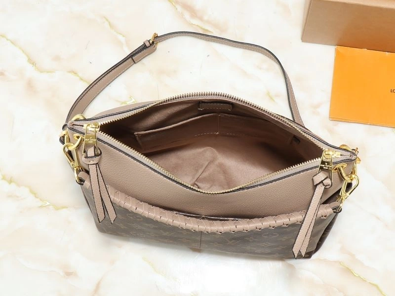 Discounted Louis Vuitton Shopping Bags